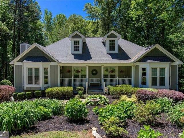 40 Due West Ln, Dallas, GA 30157
