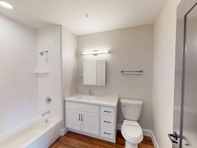 40 DuPage Court # 206