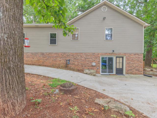 40 E Carolyn Circle