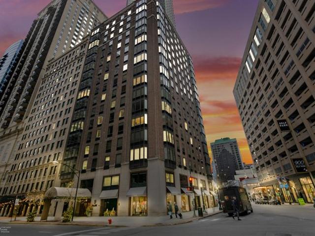 40 E Delaware Pl Apt 1204, Chicago, IL 60611