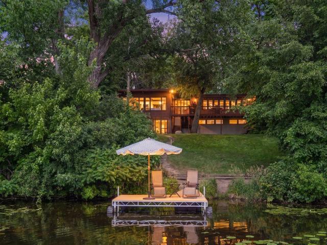 40 E Golden Lake Road