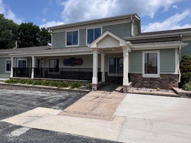 40 E Joliet Street