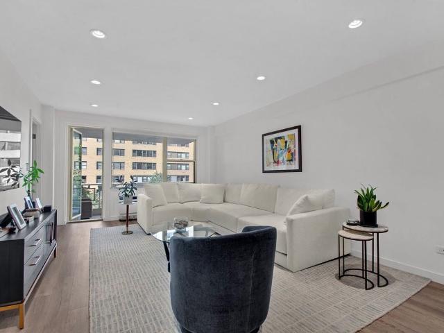 40 E 9TH Street 3G