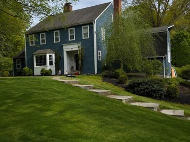 40 Echo Valley Rd, Newtown, CT 06470