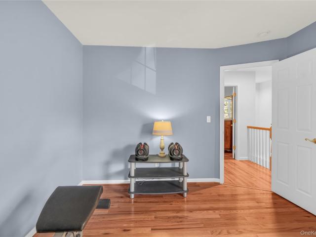 40 Eagle Cir, Bohemia, NY 11716 | MLS #982931
