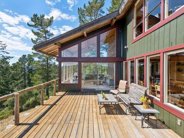 40 El Mirador Dr, Nicasio, CA 94946