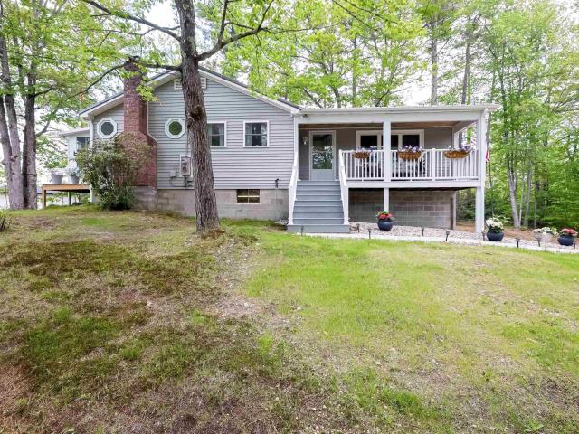 40 Emerald Point