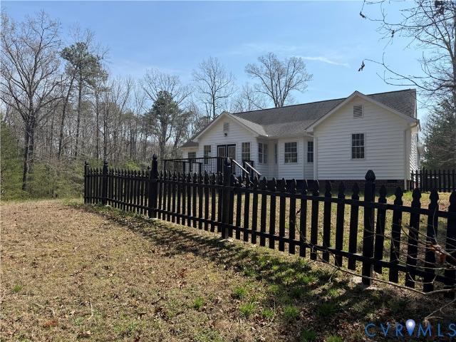 40 Enfield Forest Ln, Aylett, VA 23009 | MLS #2607 | Compass
