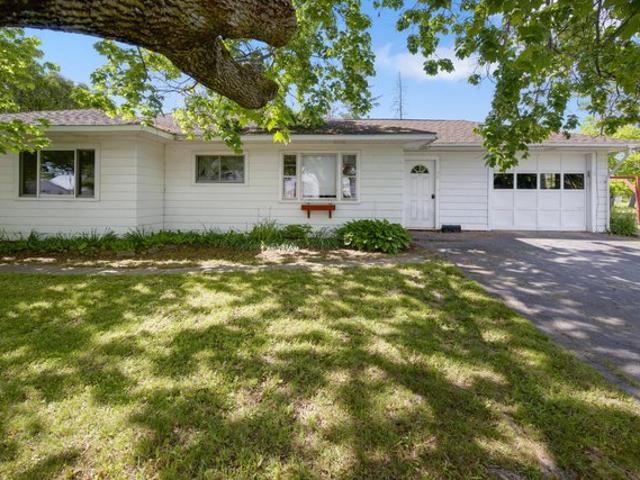 40 Exeter Rd, Corinna, ME 04928