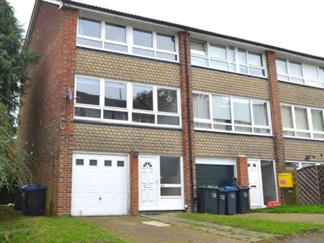 40 Fitzroy Gardens, London, SE19 2NP, United Kingdom | 4 bed house for rent #167394321 | Rentberry