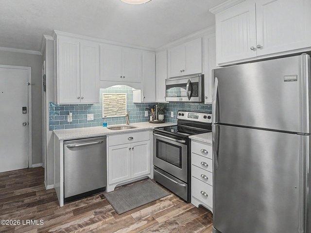40 Folly Field Rd Apt D9, Hilton Head Island, SC 29928
