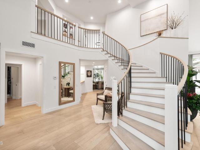 40 Golden Glen Drive