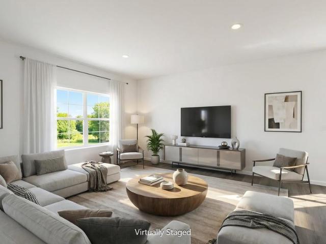 40 Glenn View