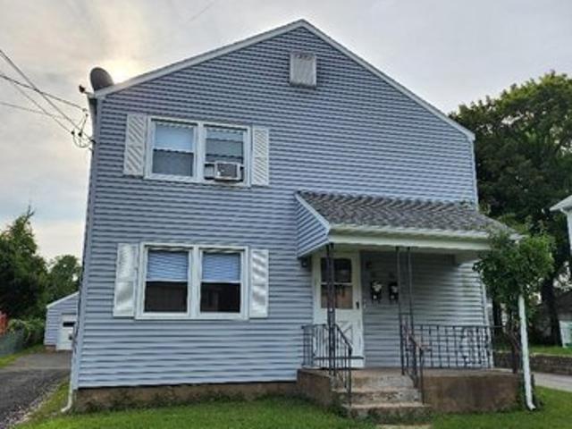 40 Glenwood St, Manchester, CT 06040