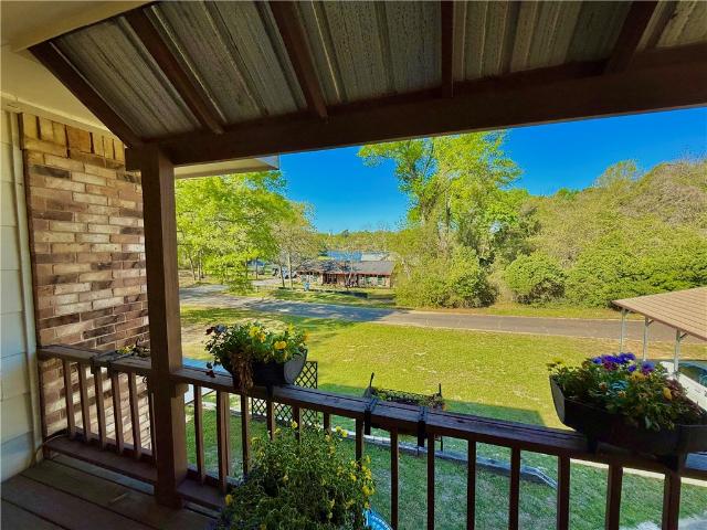 40 Hawaii Ln, Hilltop Lakes, TX 77871 | MLS #26003 | Compass