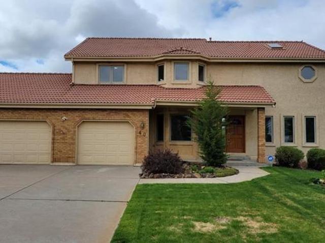 40 Heather Ct, Pueblo, CO 81001