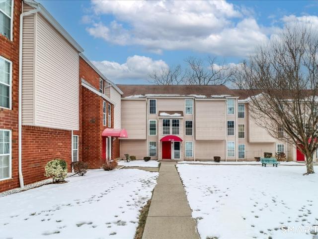 40 Heather Ridge, Shelton, CT 06484 | MLS #24146 | Compass