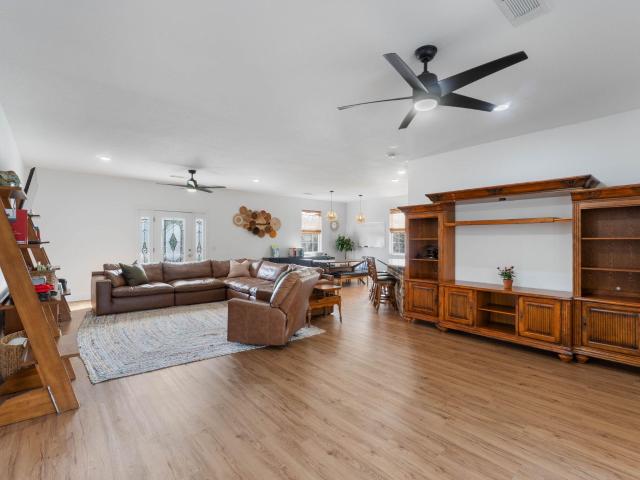40 Hidden Lakes Trail, DeFuniak Springs, FL 32433 | MLS #992869