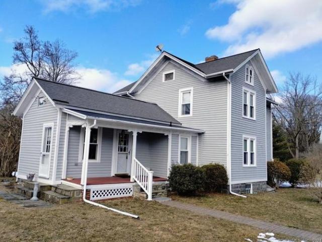 40 High St, Deep River, CT 06417