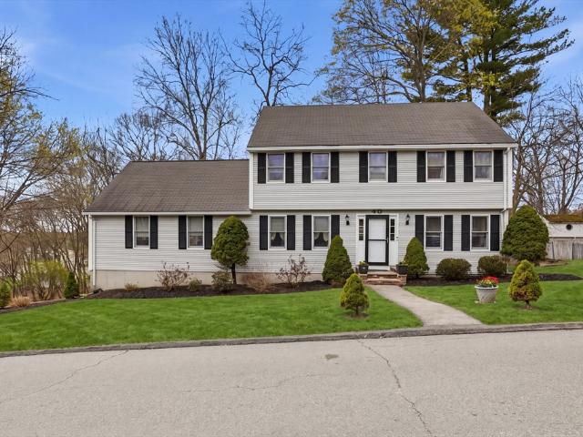 40 Hillcrest Ave, Methuen, MA 01844 | MLS #73505 | Compass