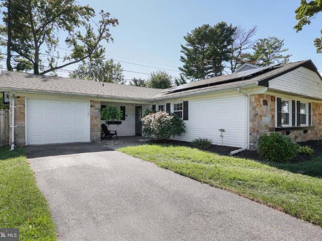 40 Holiday Lane