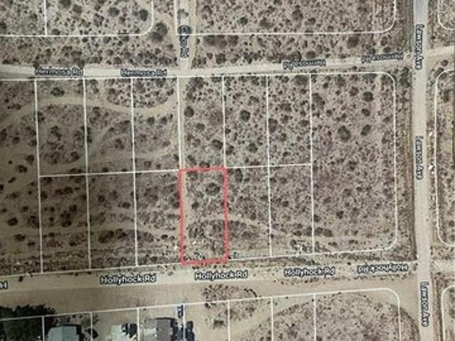 40 Hollyhock Rd, Adelanto, CA 92301