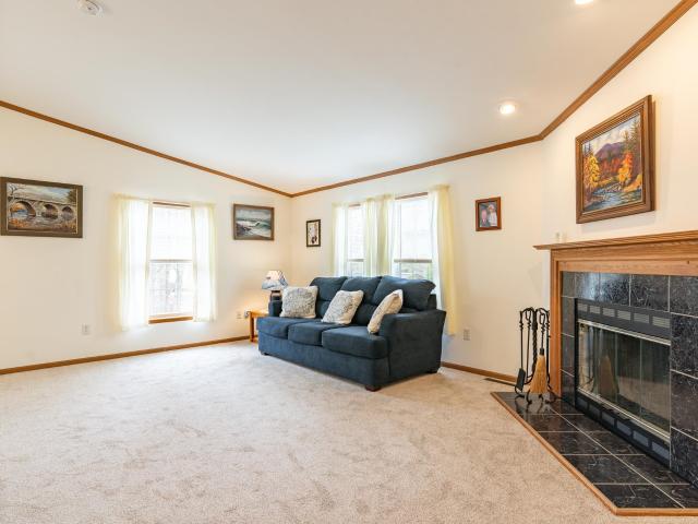 40 Ivy Lane