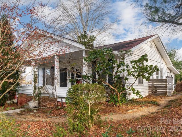40 Jonestown Rd, Asheville, NC 28804 | MLS #4328