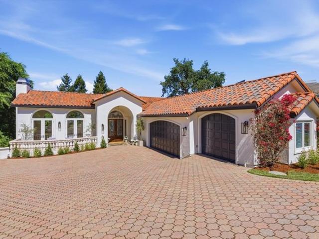 40 Kataoka Ct, Redwood City, CA 94062