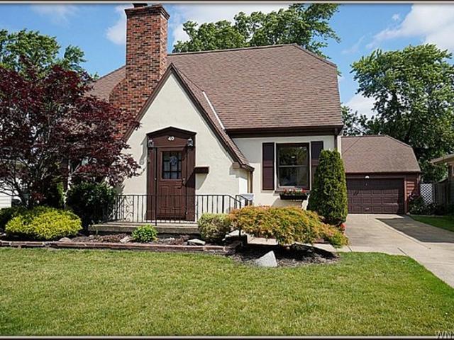 40 Kenton Rd, Buffalo, NY 14217