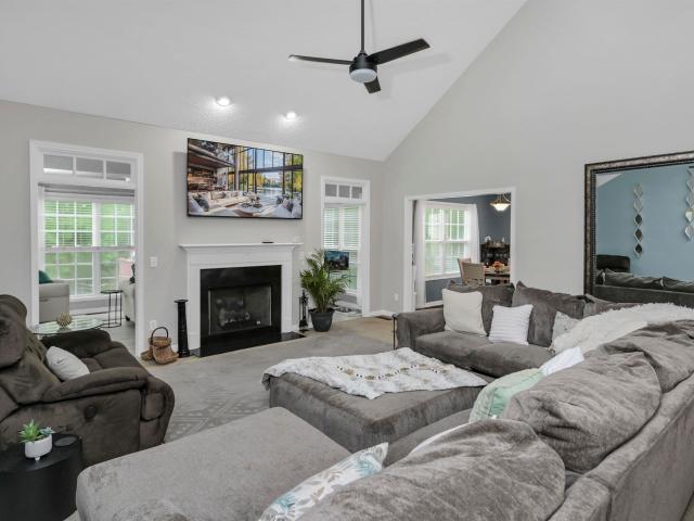 40 Kennebeck Court