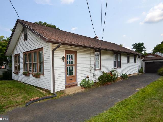 40 Lansing Avenue