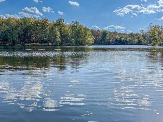 40 Lake Loretta Drive