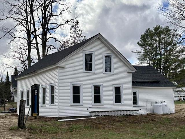 40 Library Rd, Grafton, NH 03240