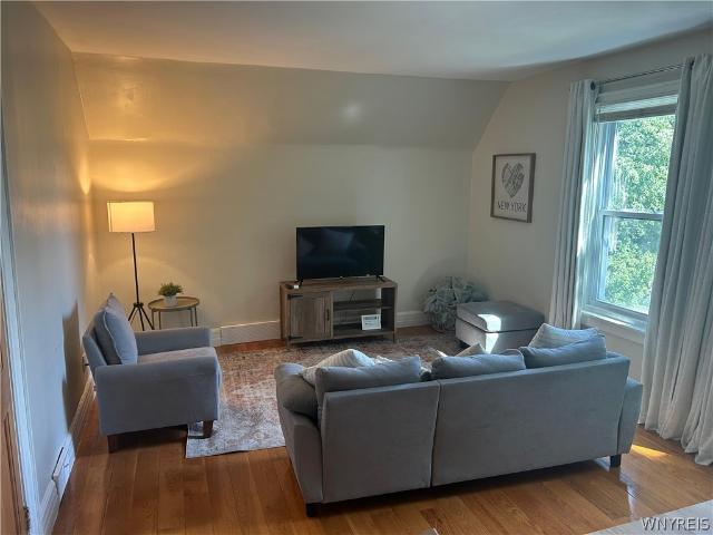 40 Lisbon Avenue # Upper