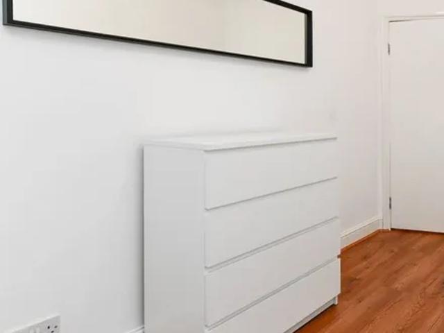 40 Lonsdale Avenue, London, E6 3JY, United Kingdom | Room for rent #166827841 | Rentberry