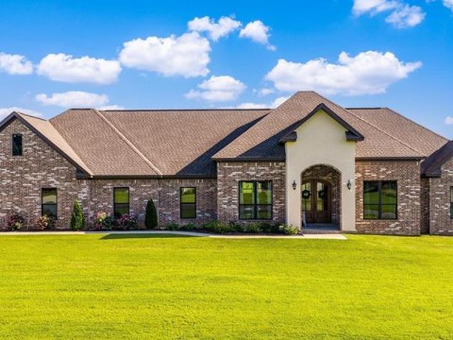 40 Lowell Ln, Greenbrier, AR 72058
