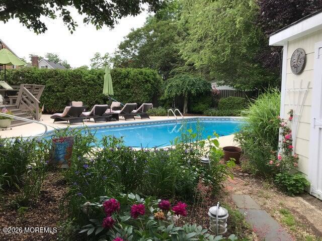 40 Mccarter Avenue