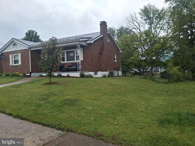 40 Memorial Avenue