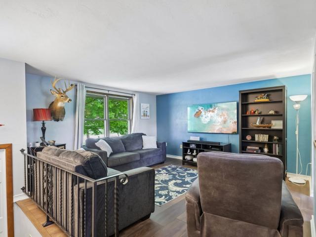 40 Meadowcrest