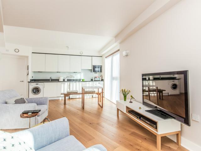 40 Mellish Street, London, E14