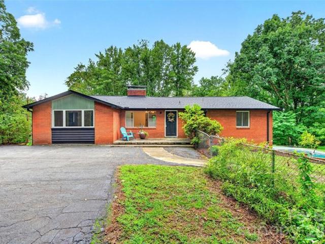 40 Mintz Ln Unit 2, Swannanoa, NC 28778