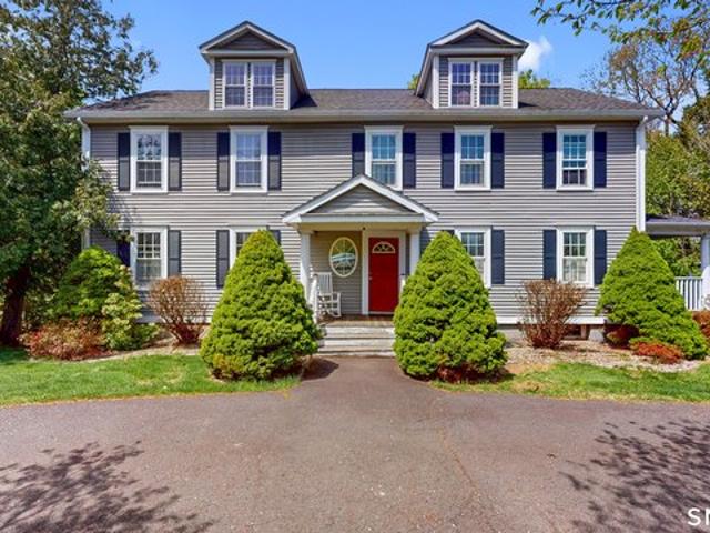 40 Middlefield St, Middletown, CT 06457
