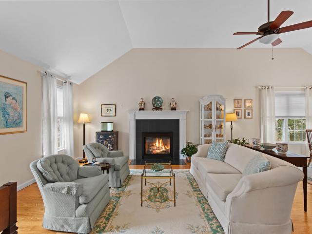 40 Mirasol Dr, Buzzards Bay, MA 02532 | MLS #22601 | Compass