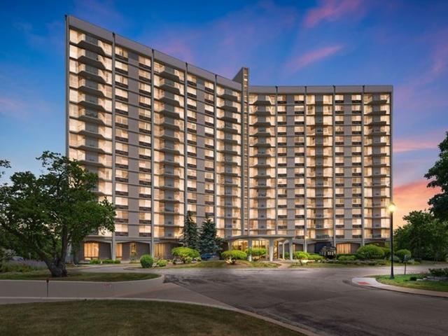 40 N Tower Rd Unit 6N, Oak Brook, IL 60523