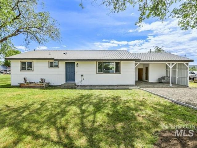 40 N 5th St, Cambridge, ID 83610