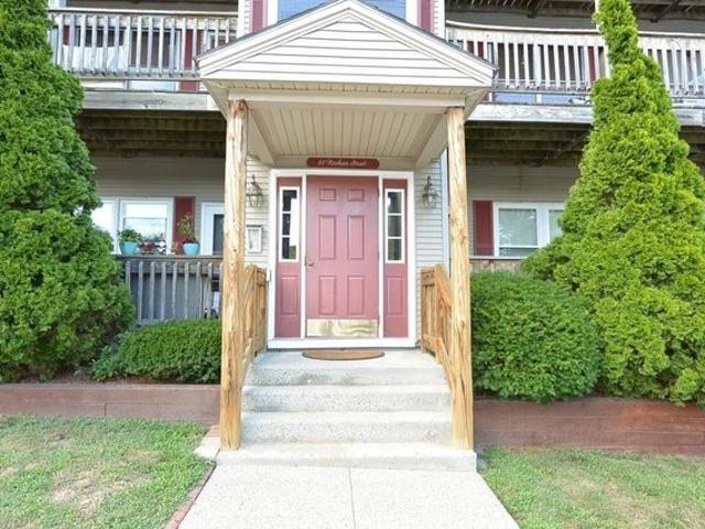 40 Nashua St Apt 3, Clinton, MA 01510