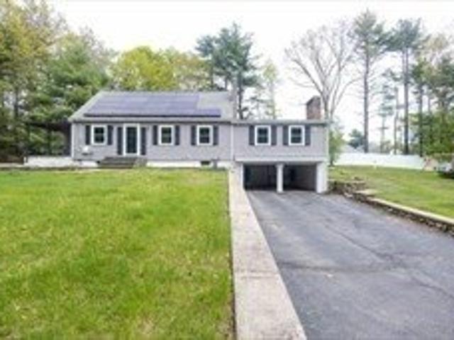 40 Neal St, Walpole, MA 02081