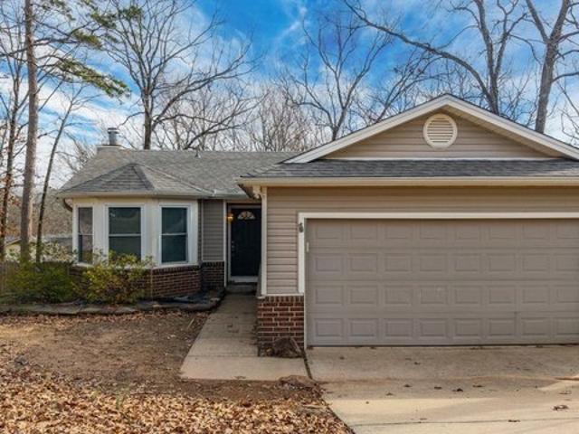40 Oak Ridge Dr, Maumelle, AR 72113
