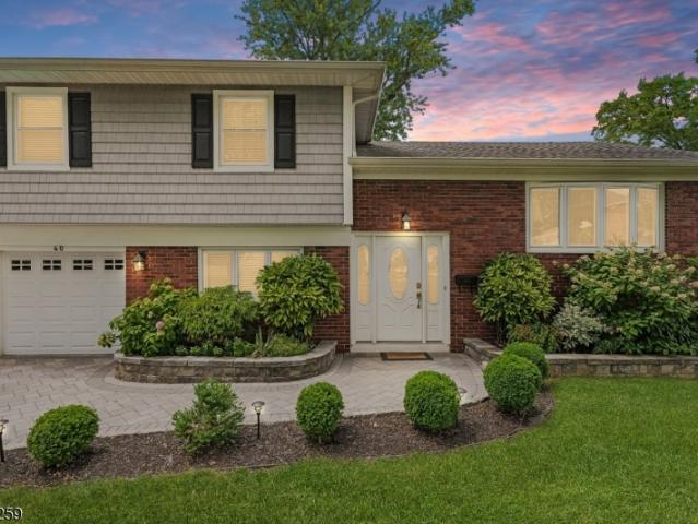 40 Oleander Way
